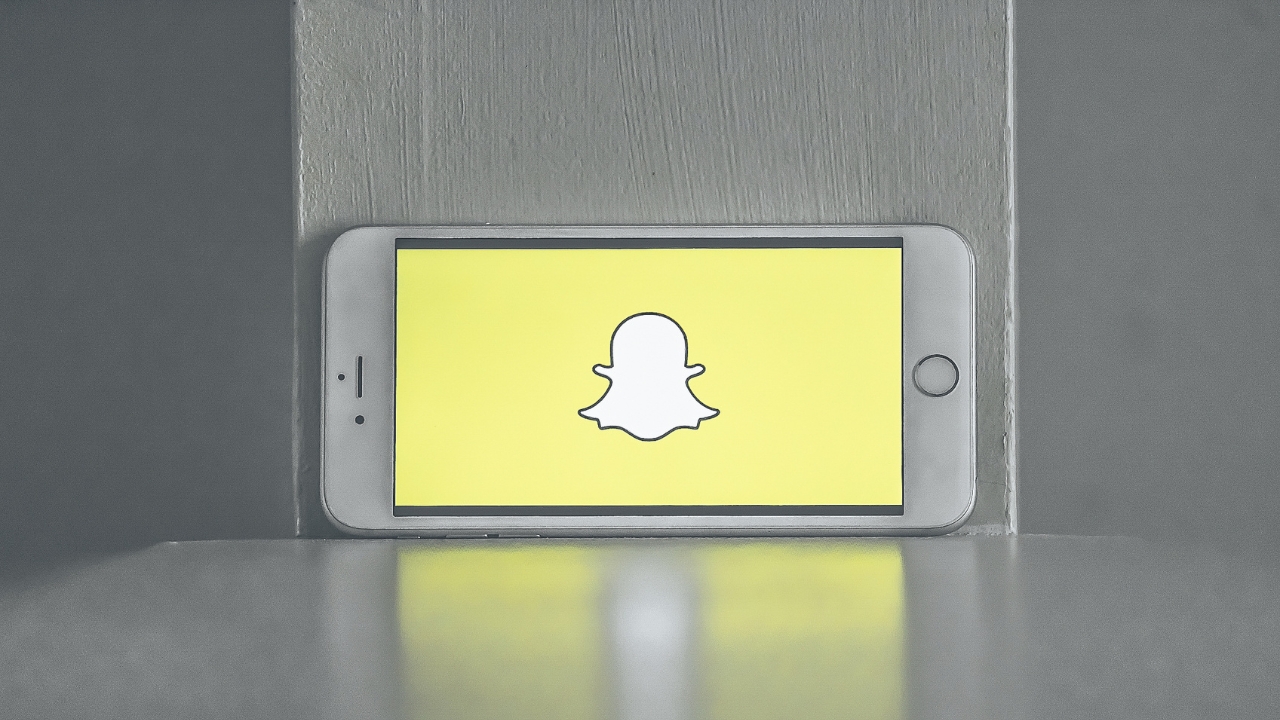 Snapchat Update: Introducing Snapchat+ Gift Cards in Retail Stores ...